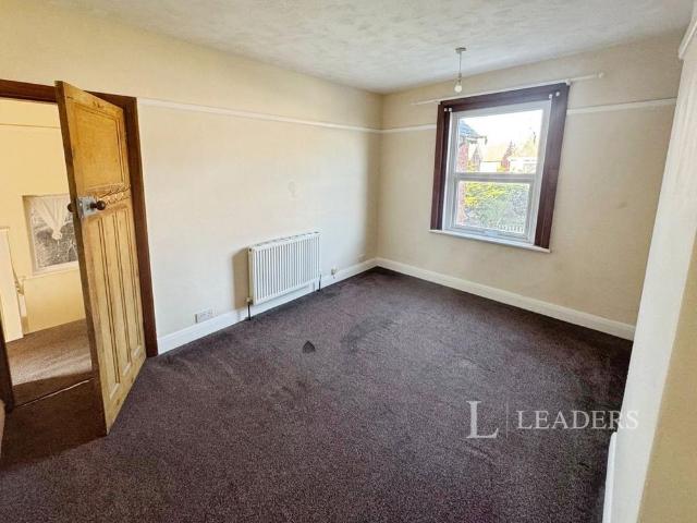 4 bedroom detached house to rent