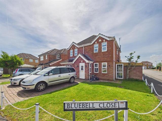 4 bedroom detached house to rent