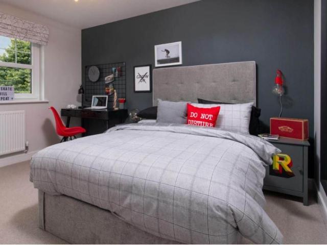 4 bedroom detached house to rent