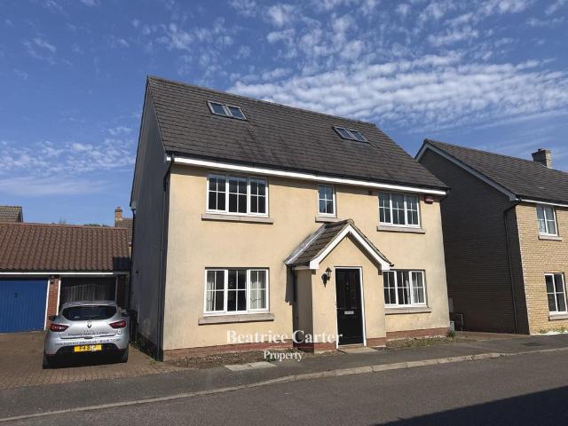 4 bedroom detached house to rent
