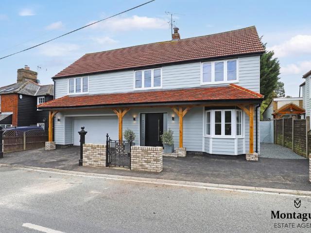 4 bedroom detached house to rent