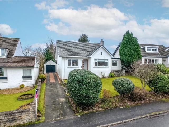 4 bedroom detached house to rent