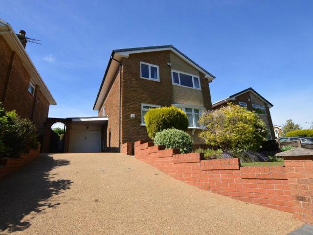 4 bedroom detached house to rent