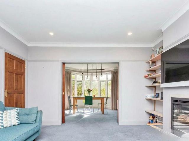 4 bedroom detached house to rent