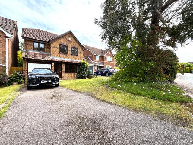4 bedroom detached house to rent