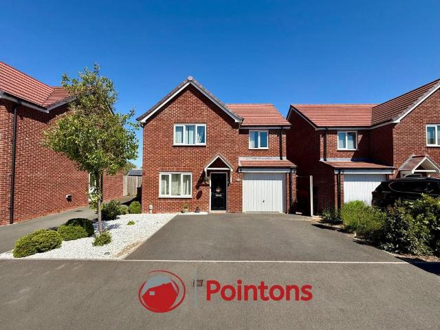 4 bedroom detached house to rent