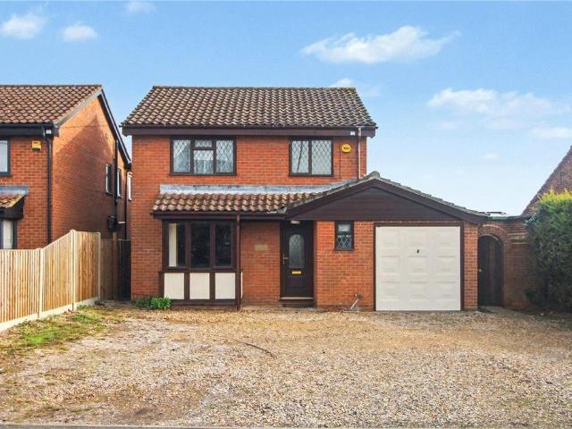 4 bedroom detached house to rent