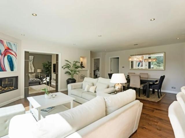 4 bedroom detached house to rent