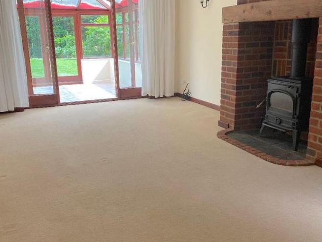 4 bedroom detached house to rent