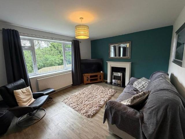 4 bedroom detached house to rent