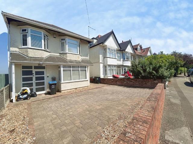 4 bedroom detached house to rent