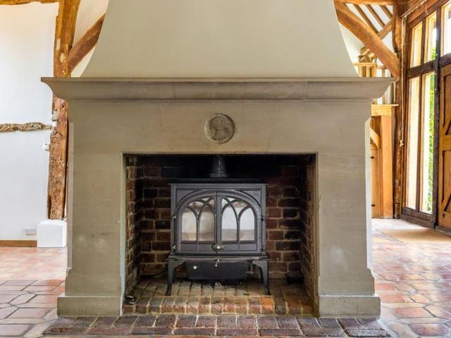 4 bedroom detached house to rent