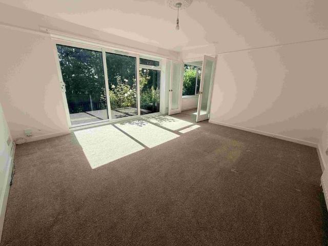 4 bedroom detached house to rent