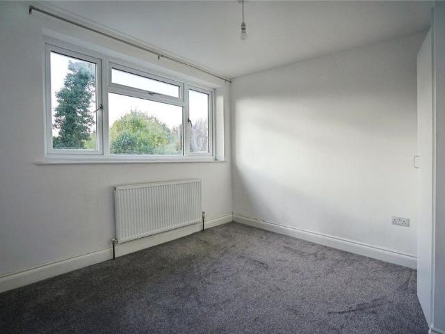 4 bedroom detached house to rent
