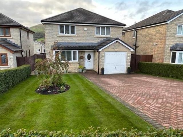4 bedroom detached house to rent