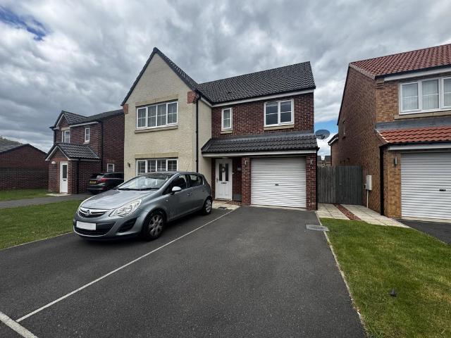 4 bedroom detached house to rent