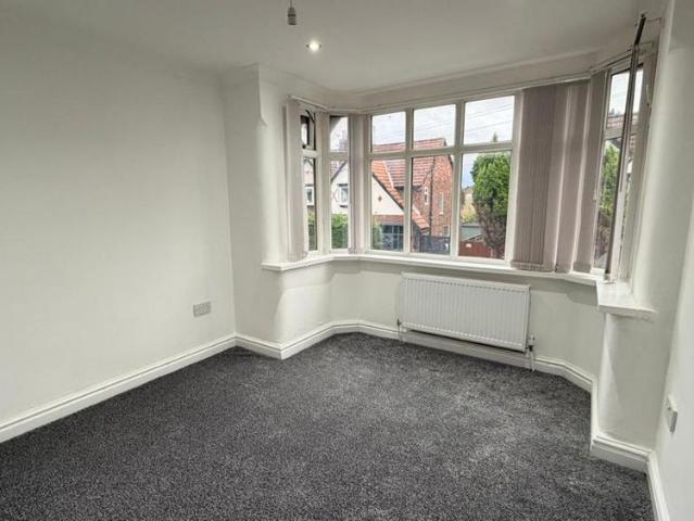 4 bedroom detached house to rent