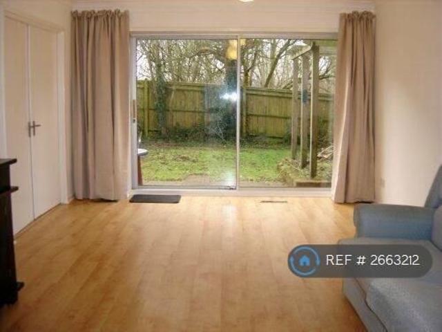 4 bedroom detached house to rent