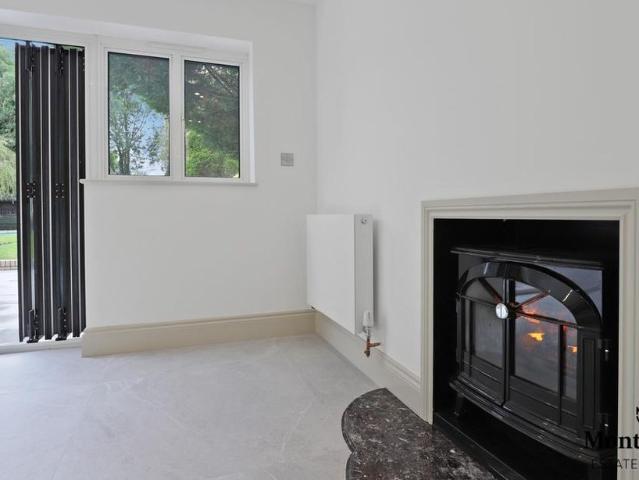 4 bedroom detached house to rent