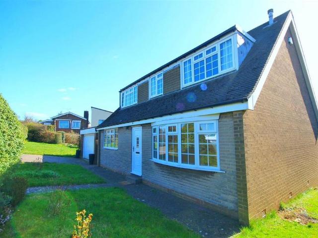 4 bedroom detached house to rent