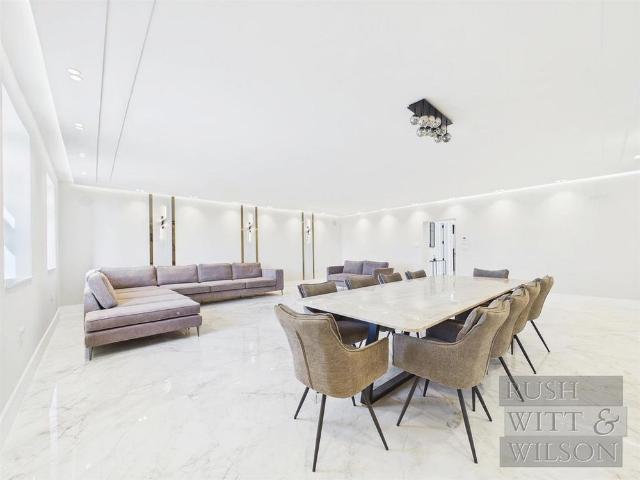 4 bedroom detached house to rent