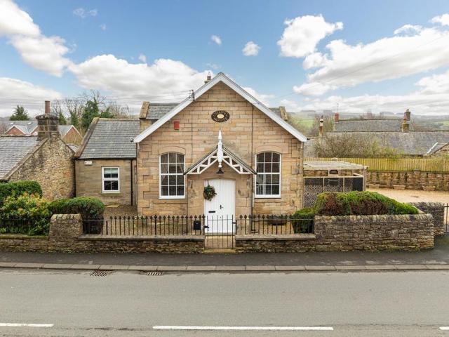 4 bedroom detached house to rent