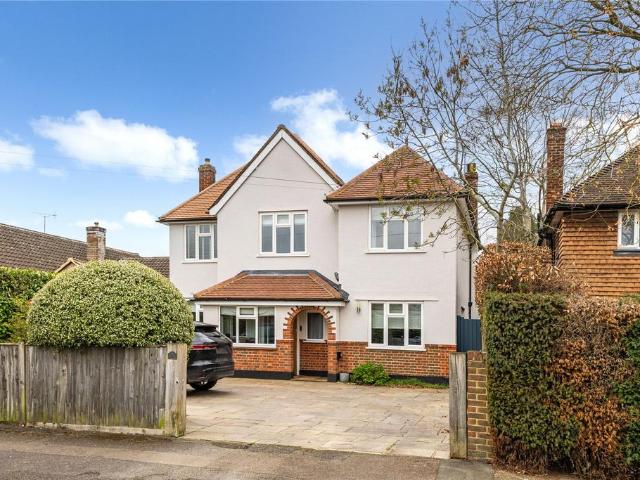 4 bedroom detached house to rent