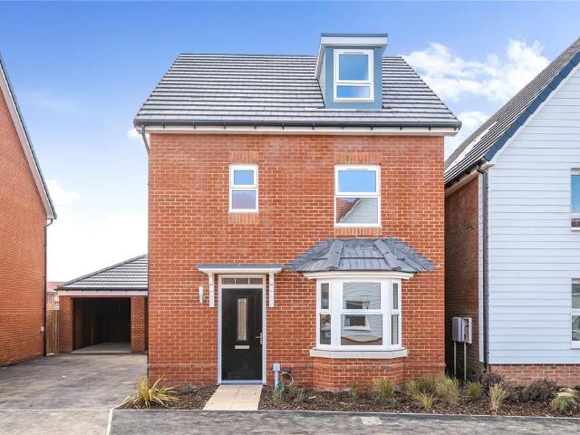 4 bedroom detached house to rent