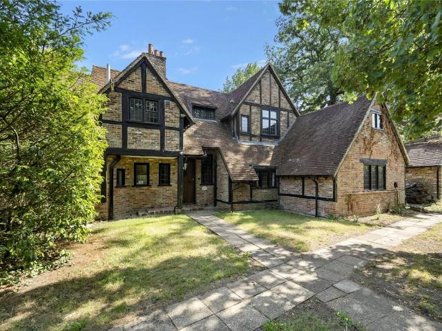 4 bedroom detached house to rent