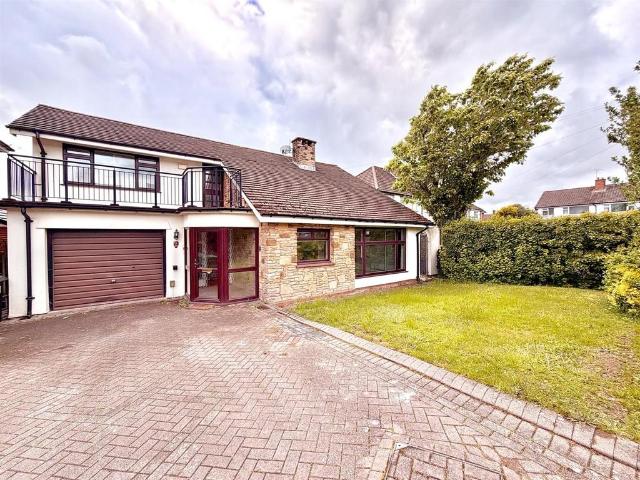4 bedroom detached house to rent