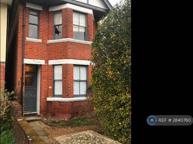 4 bedroom detached house to rent