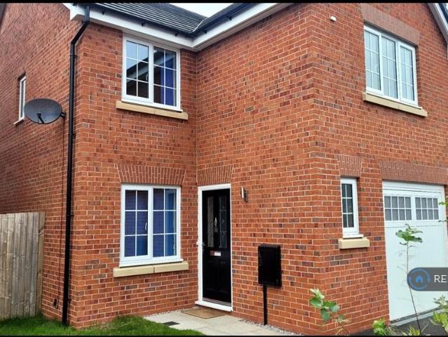 4 bedroom detached house to rent