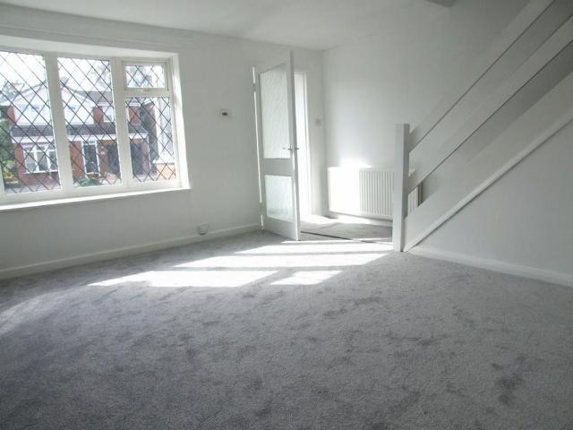 4 bedroom detached house to rent