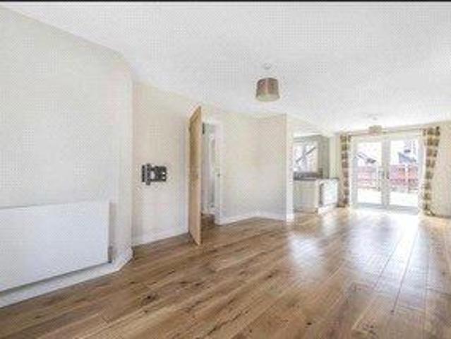 4 bedroom detached house to rent