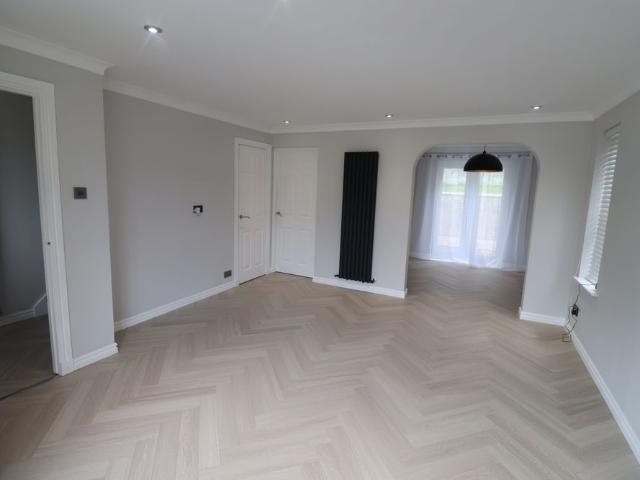 4 bedroom detached house to rent