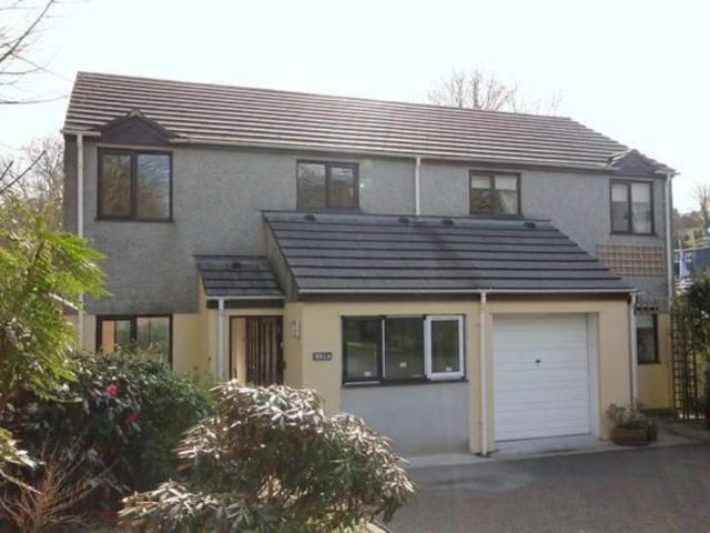 4 bedroom detached house to rent