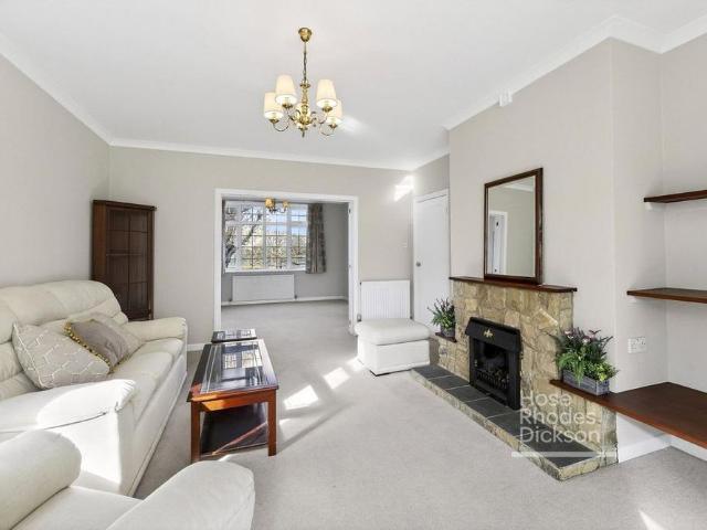4 bedroom detached house to rent