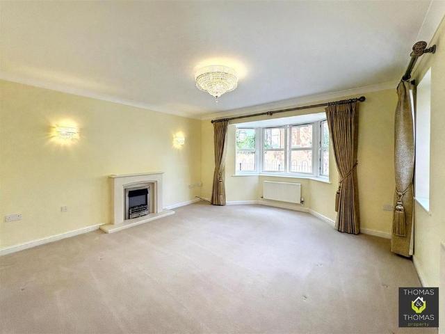 4 bedroom detached house to rent