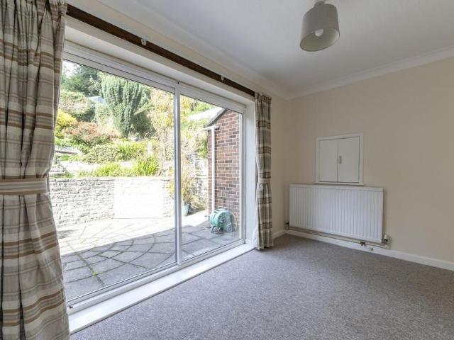 4 bedroom detached house to rent