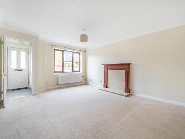 4 bedroom detached house to rent