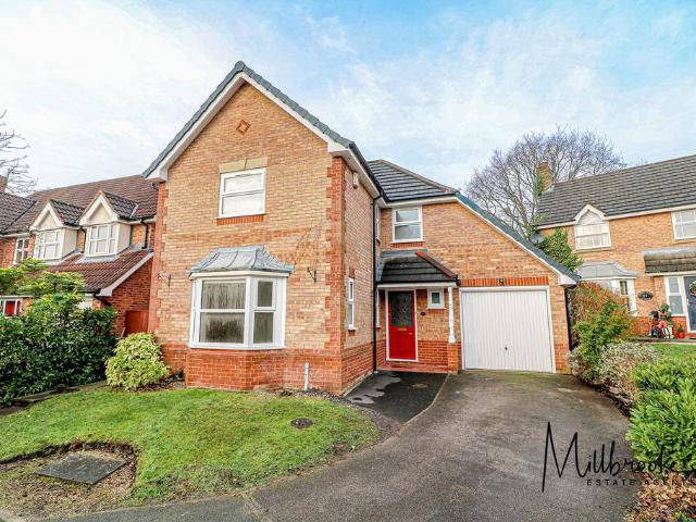 4 bedroom detached house to rent
