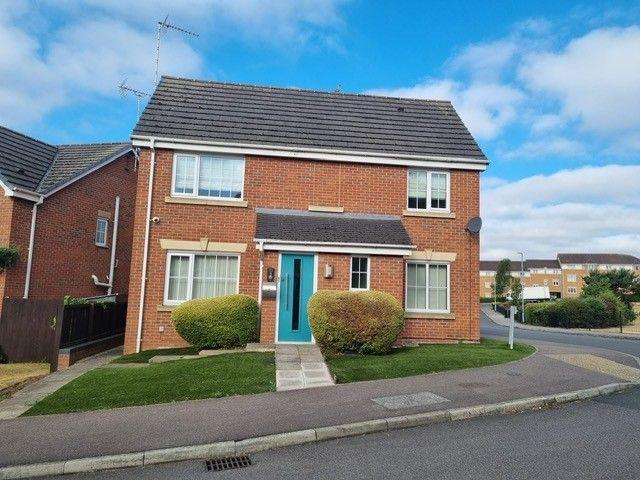 4 bedroom detached house to rent