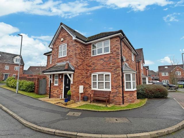 4 bedroom detached house to rent