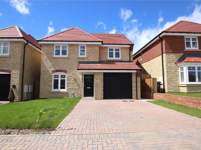 4 bedroom detached house to rent