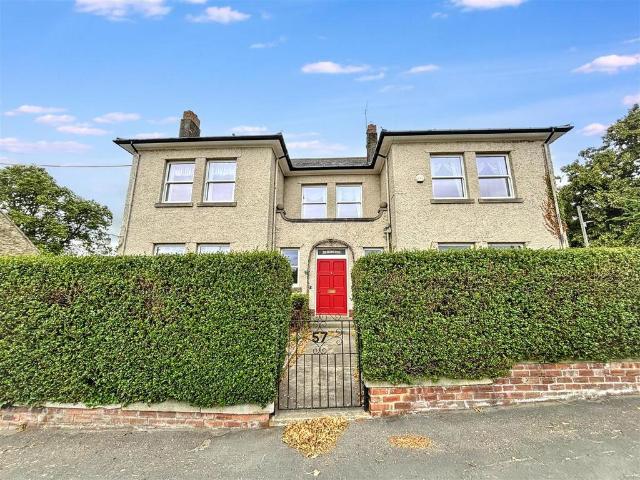 4 bedroom detached house to rent