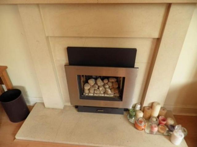 4 bedroom detached house to rent