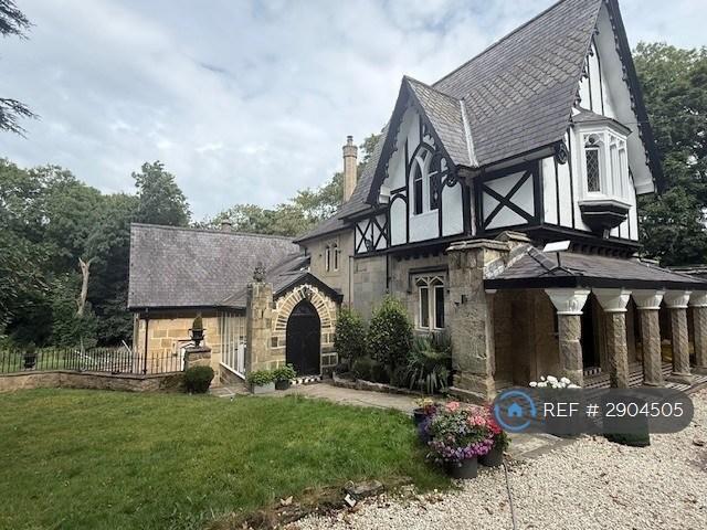 4 bedroom detached house to rent