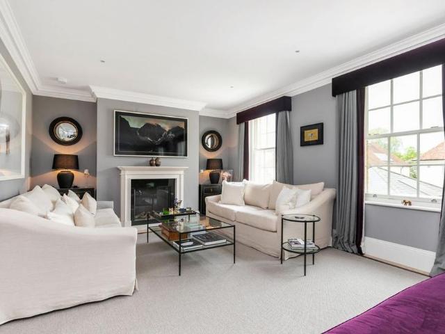 4 bedroom detached house to rent