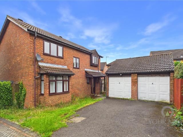 4 bedroom detached house to rent
