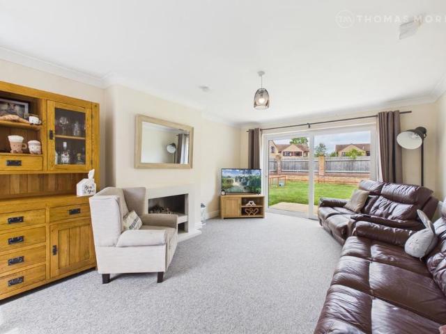 4 bedroom detached house to rent